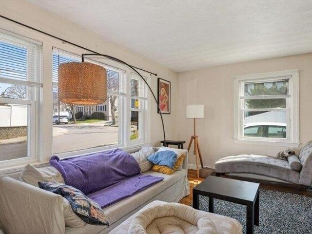 house with 6 bedroom, Watertown MA DLS102825314