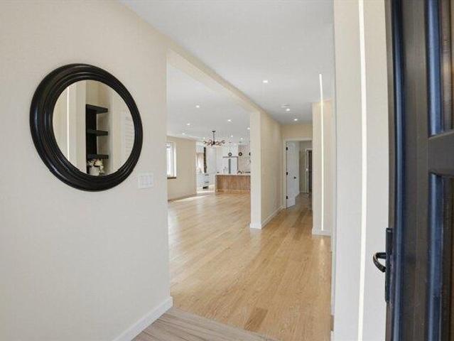 house with 6 bedroom, Watertown MA ES103073265