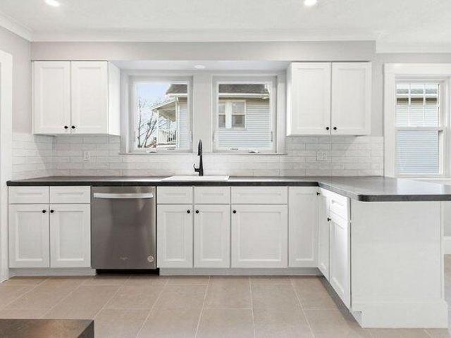 house with 6 bedroom, Watertown MA ES103187804