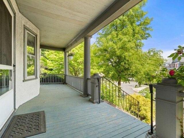 house with 6 bedroom, Watertown MA ES104905971