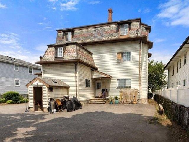 house with 6 bedroom, Watertown MA ES105174623