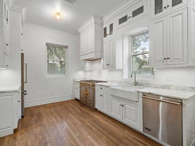 house with 6 bedroom, Weehawken NJ ES104443879
