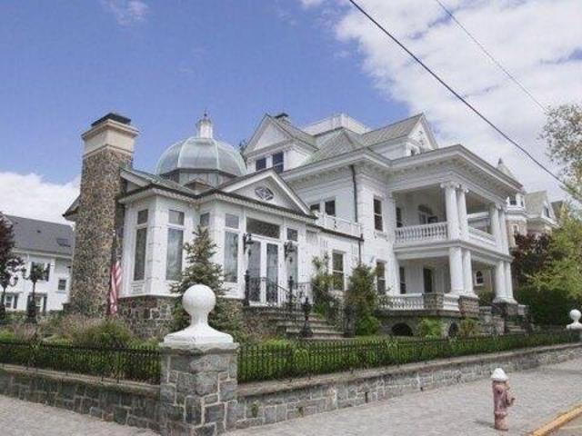 house with 6 bedroom, Weehawken NJ ES104608580