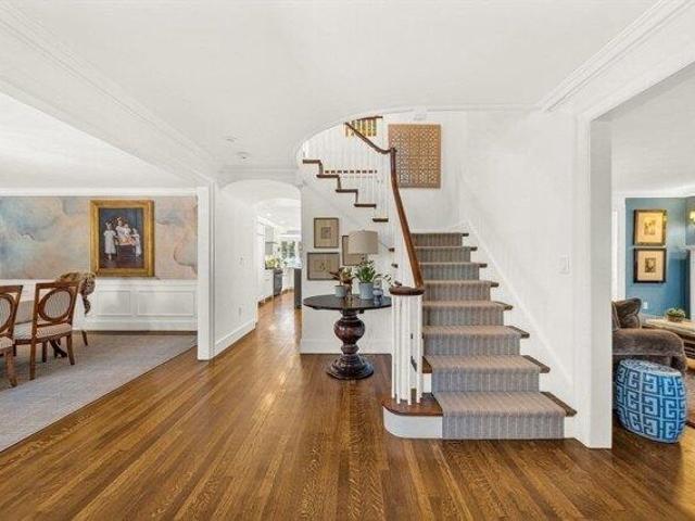 house with 6 bedroom, Wellesley MA DLS102725536