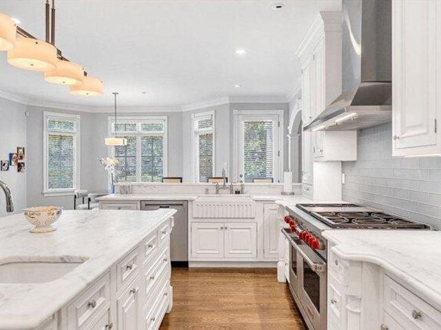house with 6 bedroom, Wellesley MA DS102559998