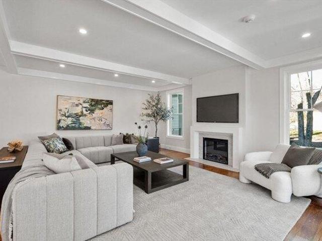house with 6 bedroom, Wellesley MA ES105093274