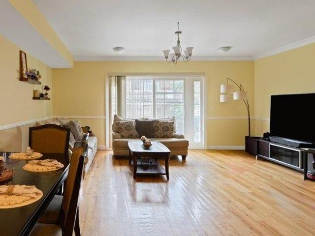 house with 6 bedroom, West New York NJ DLS101706037