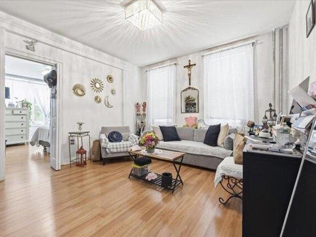 house with 6 bedroom, West New York NJ DS104237529