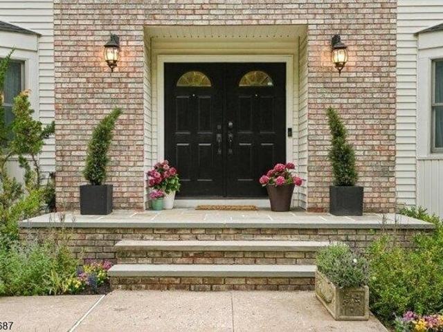 house with 6 bedroom, West Orange NJ DS104406347