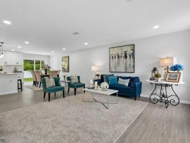 house with 6 bedroom, West Orange NJ ES105141257