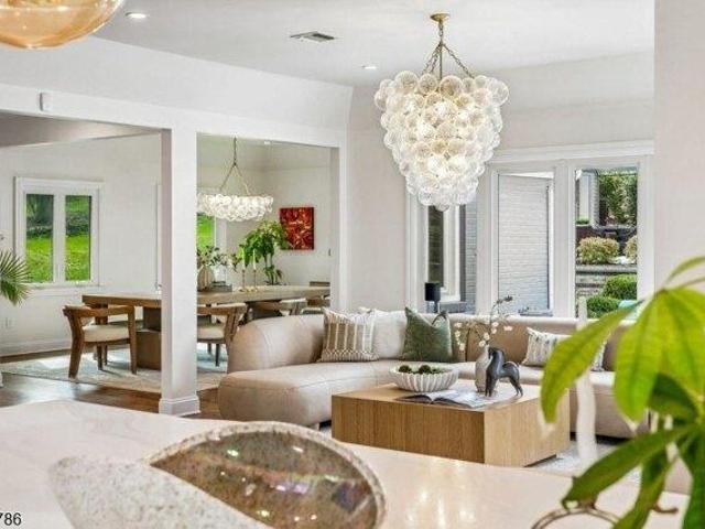 house with 6 bedroom, West Orange NJ ES105143788