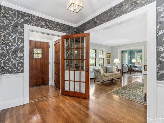 house with 6 bedroom, West Hartford CT ES104720226