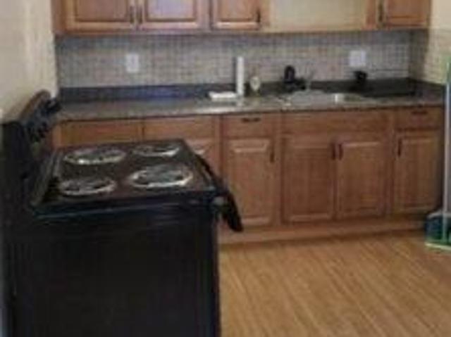 house with 6 bedroom, West Haven CT ES103189077