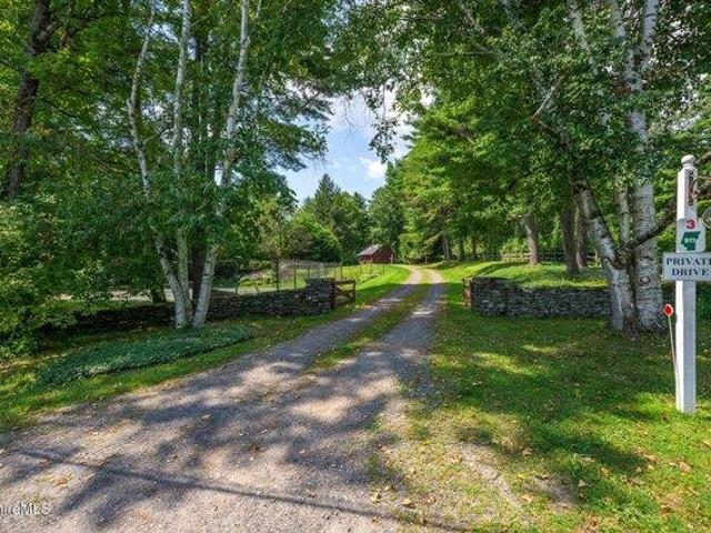 house with 6 bedroom, West Stockbridge MA DS103889423