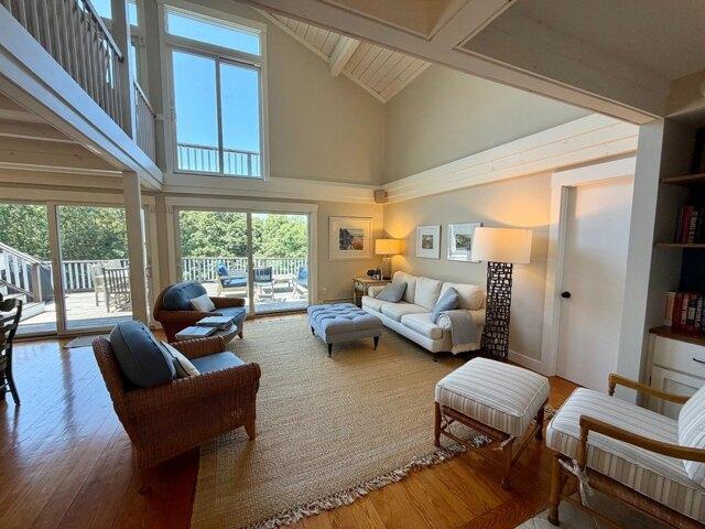 house with 6 bedroom, West Tisbury MA DS104114051