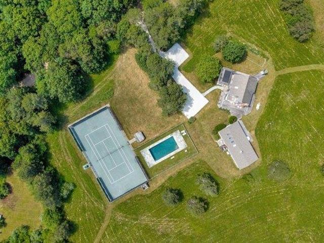 house with 6 bedroom, West Tisbury MA ES104607593