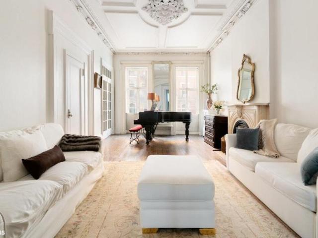 house with 6 bedroom, West Village NY DLS98817820