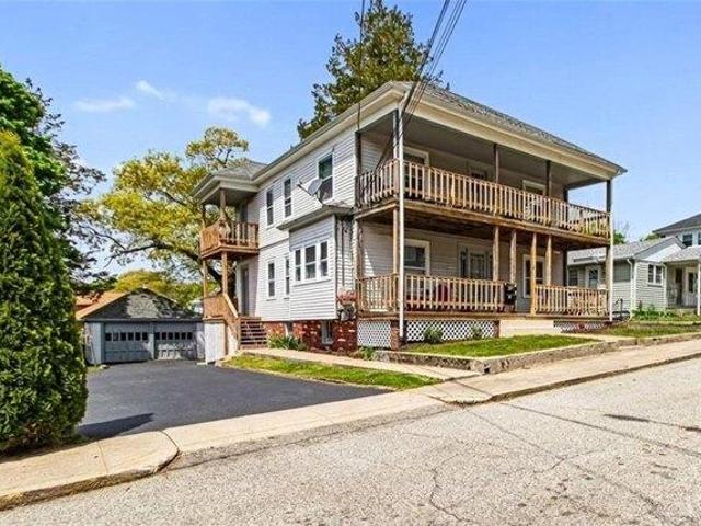 house with 6 bedroom, West Warwick RI DLS102724236
