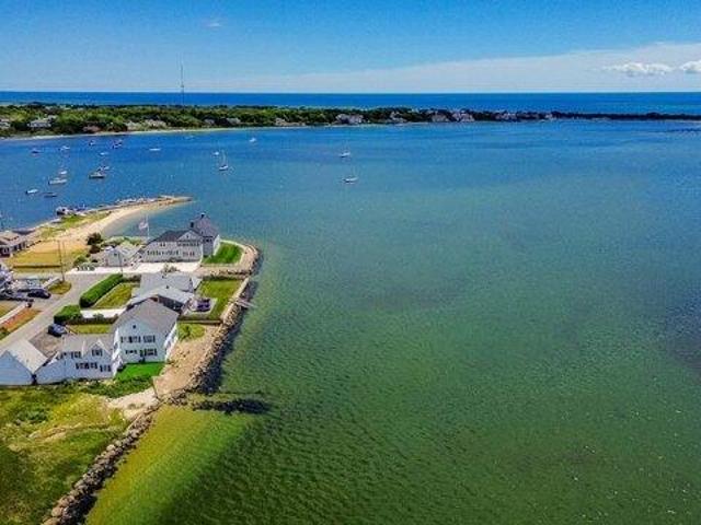 house with 6 bedroom, West Yarmouth MA ES105192803