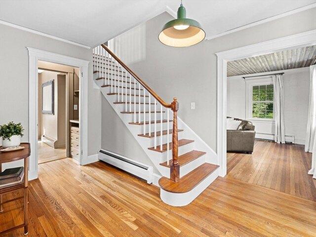 house with 6 bedroom, Westborough MA ES105061578