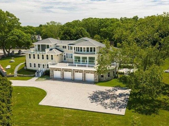 house with 6 bedroom, Westerly RI DS104234160