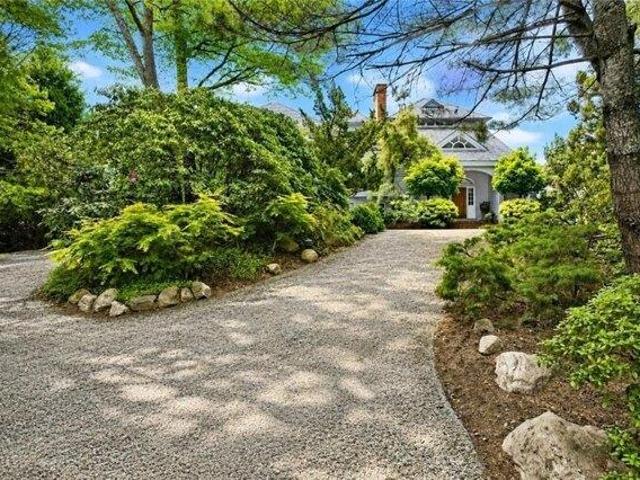 house with 6 bedroom, Westerly RI ES104044787