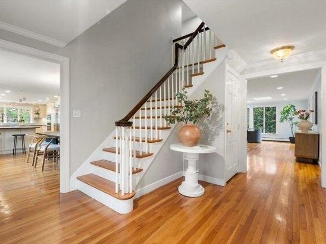 house with 6 bedroom, Weston MA DS101958070