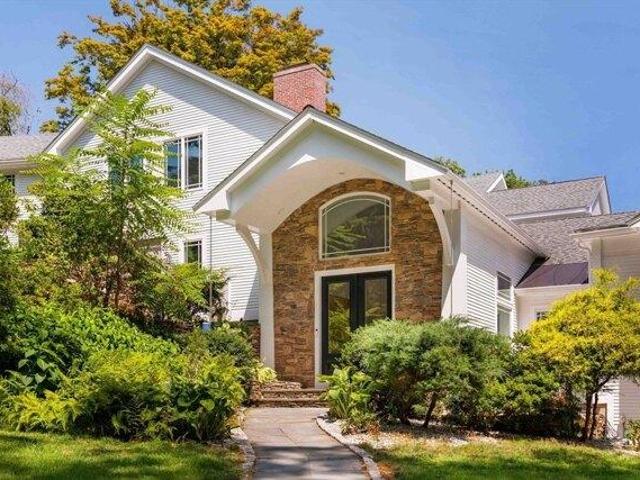 house with 6 bedroom, Weston MA DS102372713