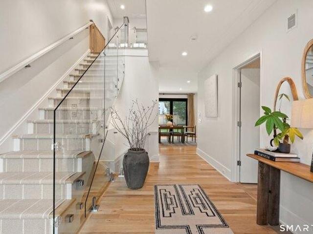house with 6 bedroom, Westport CT DLS101628586