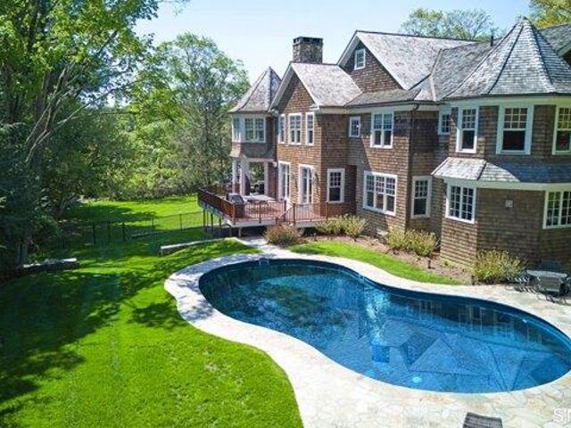house with 6 bedroom, Westport CT ES104852602