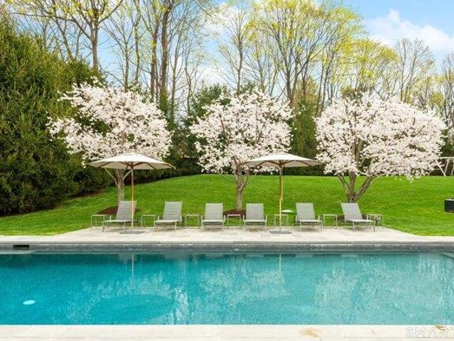 house with 6 bedroom, Westport CT ES104831144
