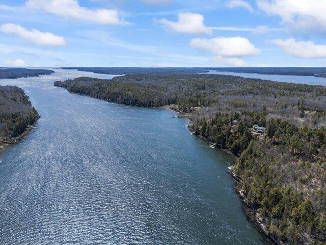 house with 6 bedroom, Westport Island ME DLS103069760