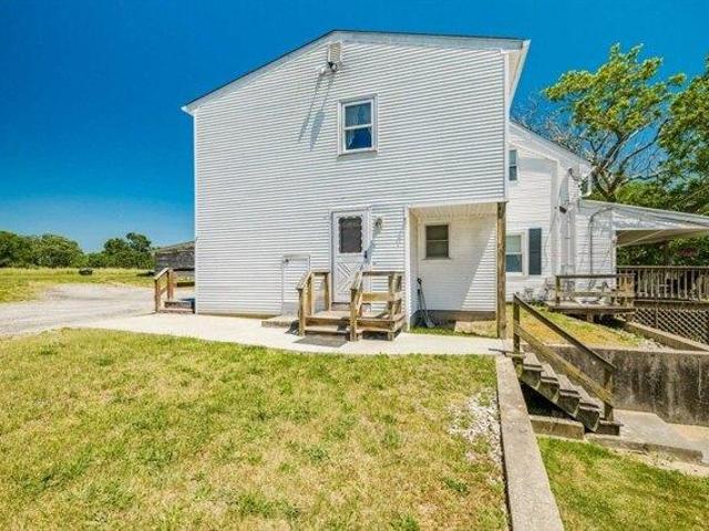 house with 6 bedroom, Westport MA ES104757213