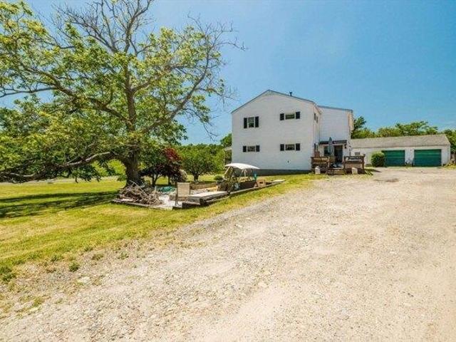 house with 6 bedroom, Westport MA ES105207350