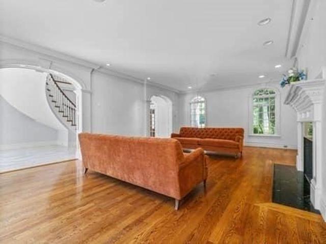 house with 6 bedroom, Westwood MA ES105193458