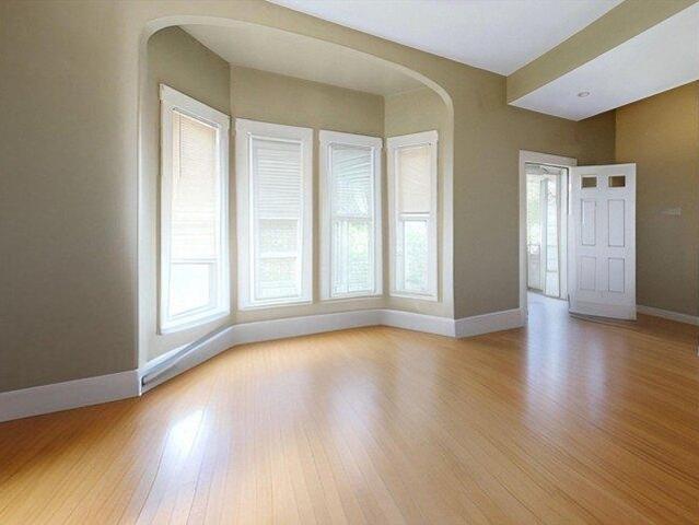 house with 6 bedroom, Weymouth MA ES104920005
