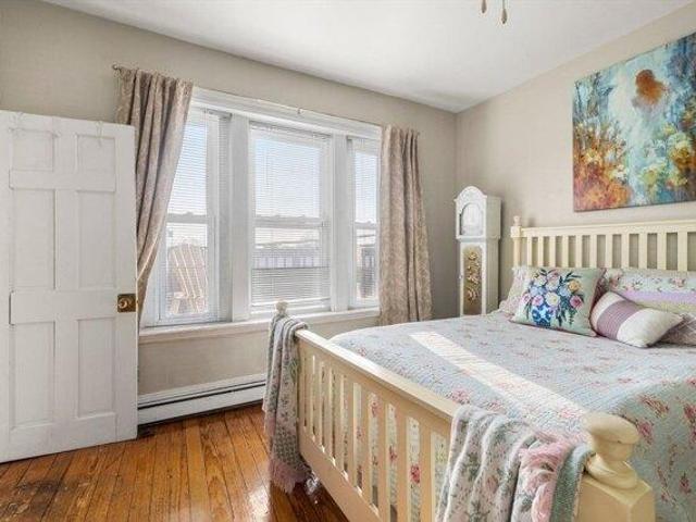 house with 6 bedroom, Winthrop MA ES104297050