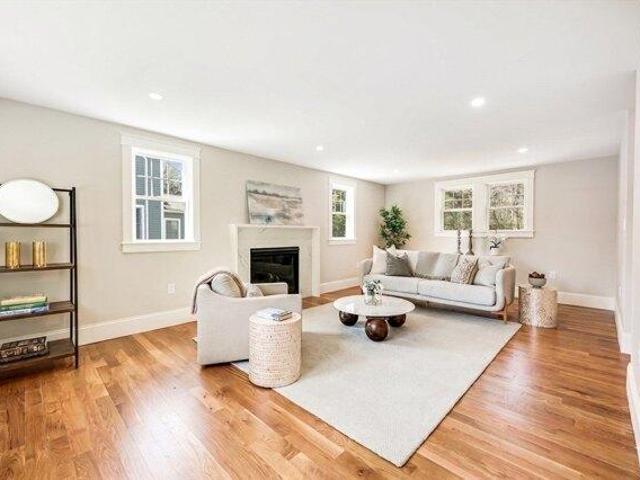 house with 6 bedroom, Winchester MA DLS102475594