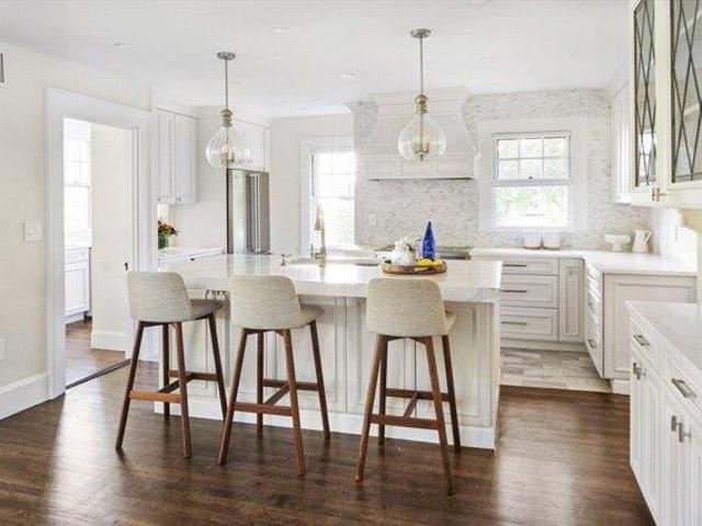 house with 6 bedroom, Winchester MA DLS103099023