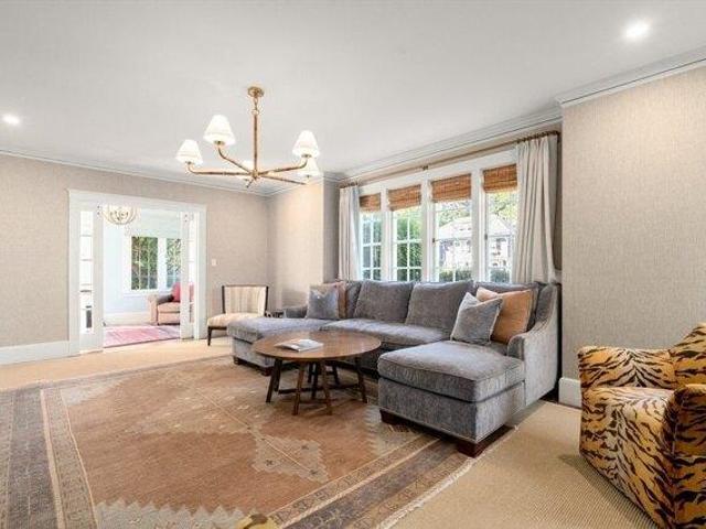 house with 6 bedroom, Winchester MA ES104076881