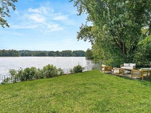 house with 6 bedroom, Winchester MA ES104300180