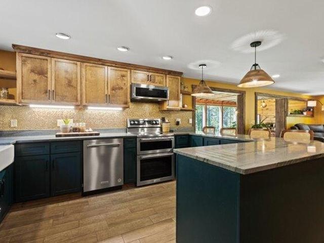 house with 6 bedroom, Windham ME ES104808101