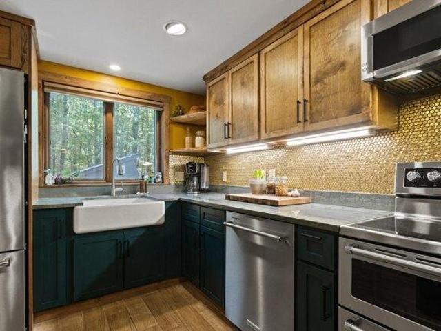 house with 6 bedroom, Windham ME ES105106989