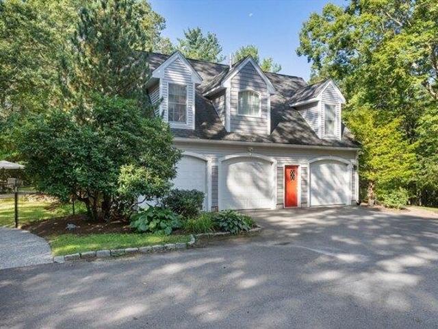 house with 6 bedroom, Windham NH ES105123116