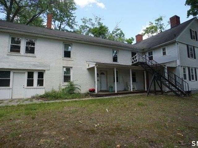 house with 6 bedroom, Windsor CT ES105105866