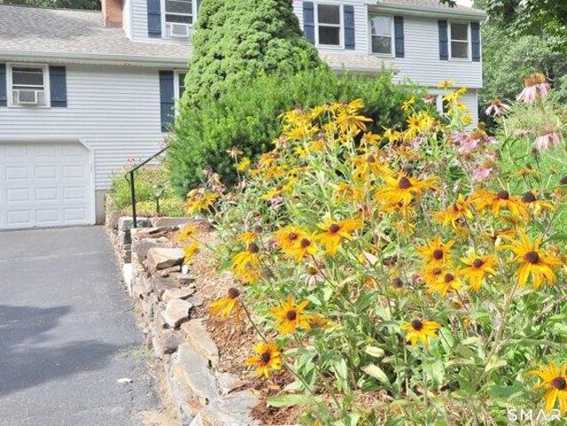 house with 6 bedroom, Windsor CT ES105116212