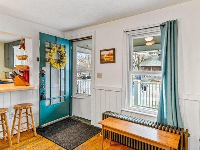 house with 6 bedroom, Winooski VT DLS101657388