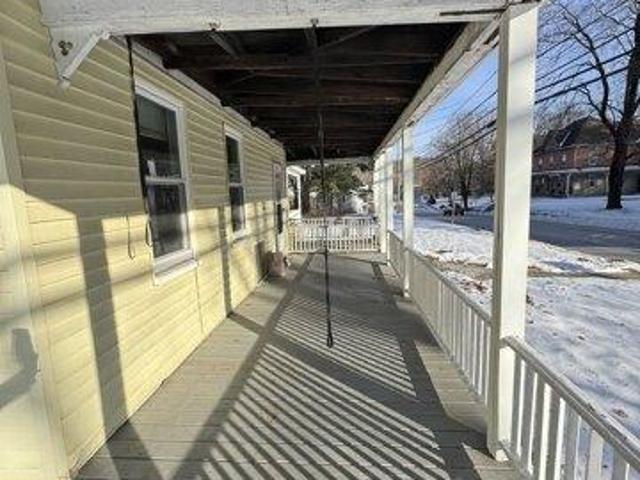 house with 6 bedroom, Willington CT ES103101434
