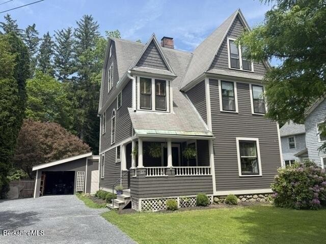 house with 6 bedroom, Williamstown MA DS103250948
