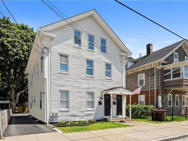 house with 6 bedroom, Woonsocket RI DS104352225